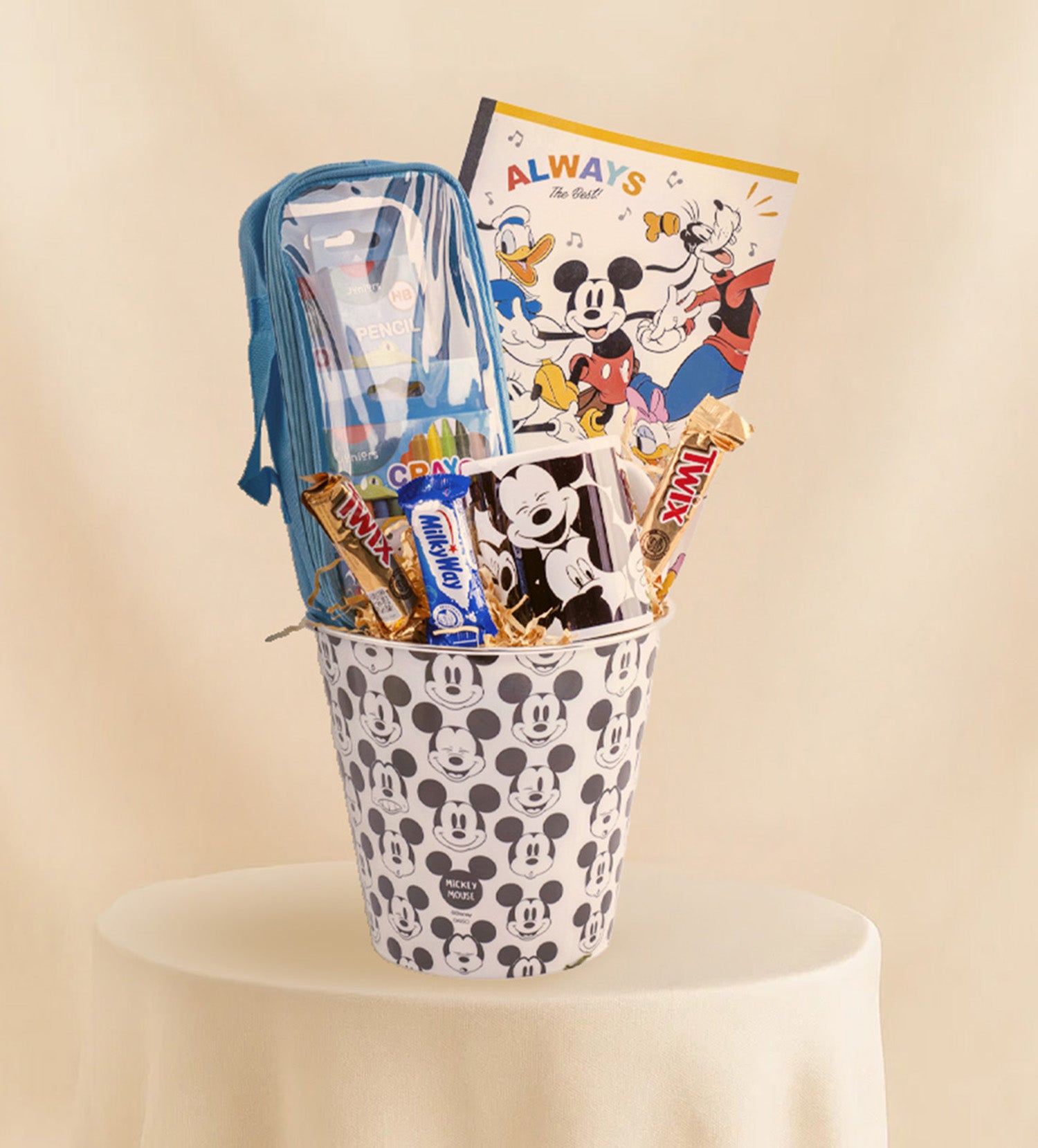 Buy Mickey Mouse Celebration Snack n Stationery Box Online in Saudi ...