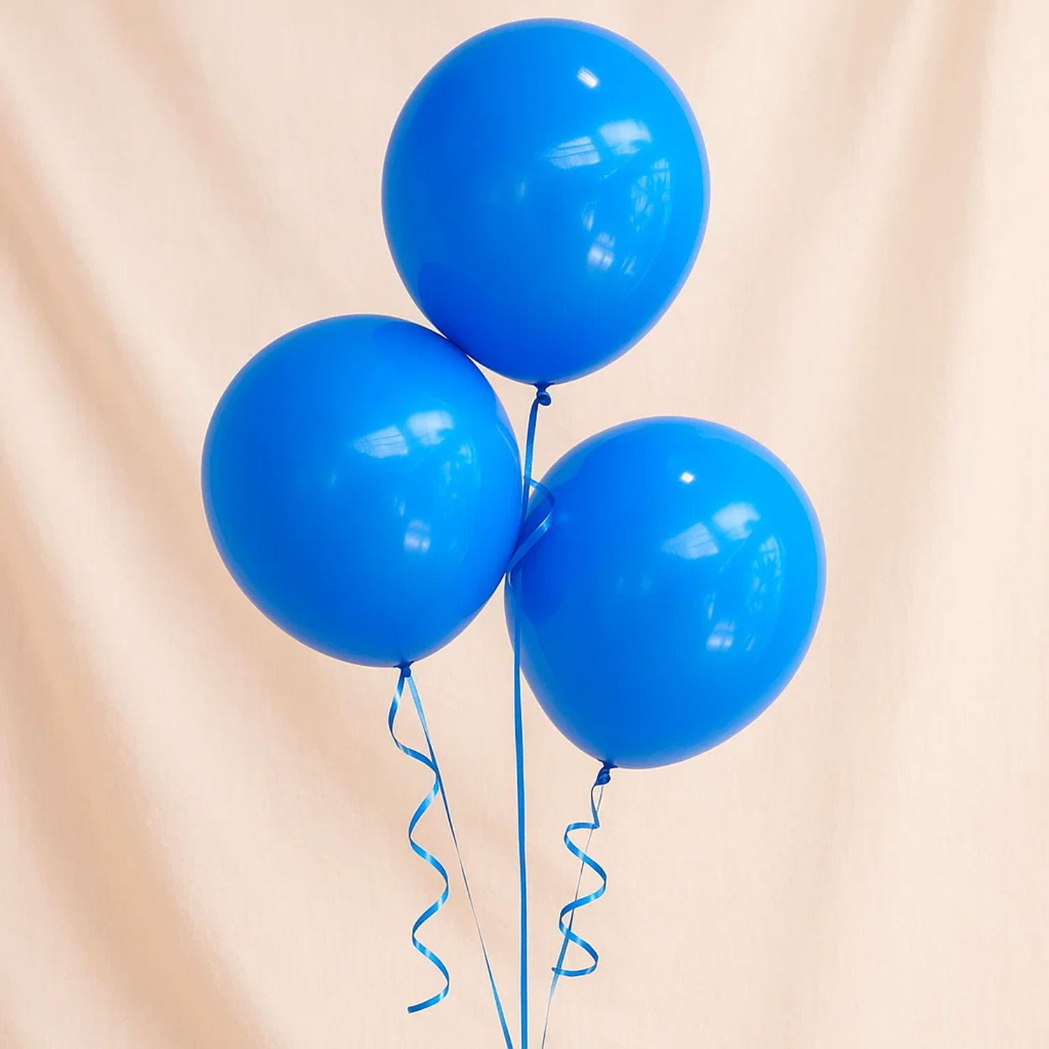Buy Blue Latex Balloons | Set of 3 Online in Saudi Arabia - FNP SA