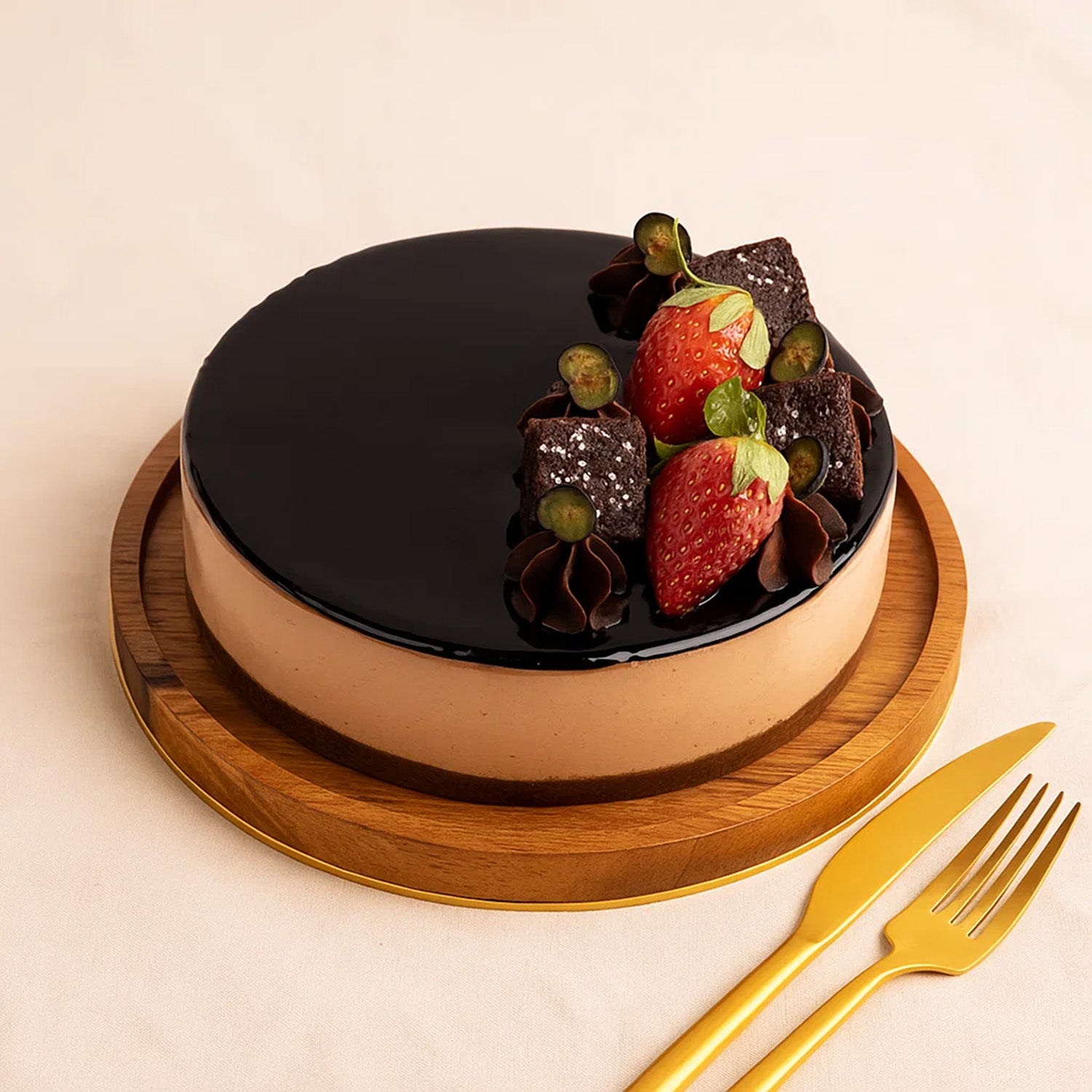 Buy Sweet Redemption Chocolate Cheesecake Online in Saudi Arabia - FNP SA