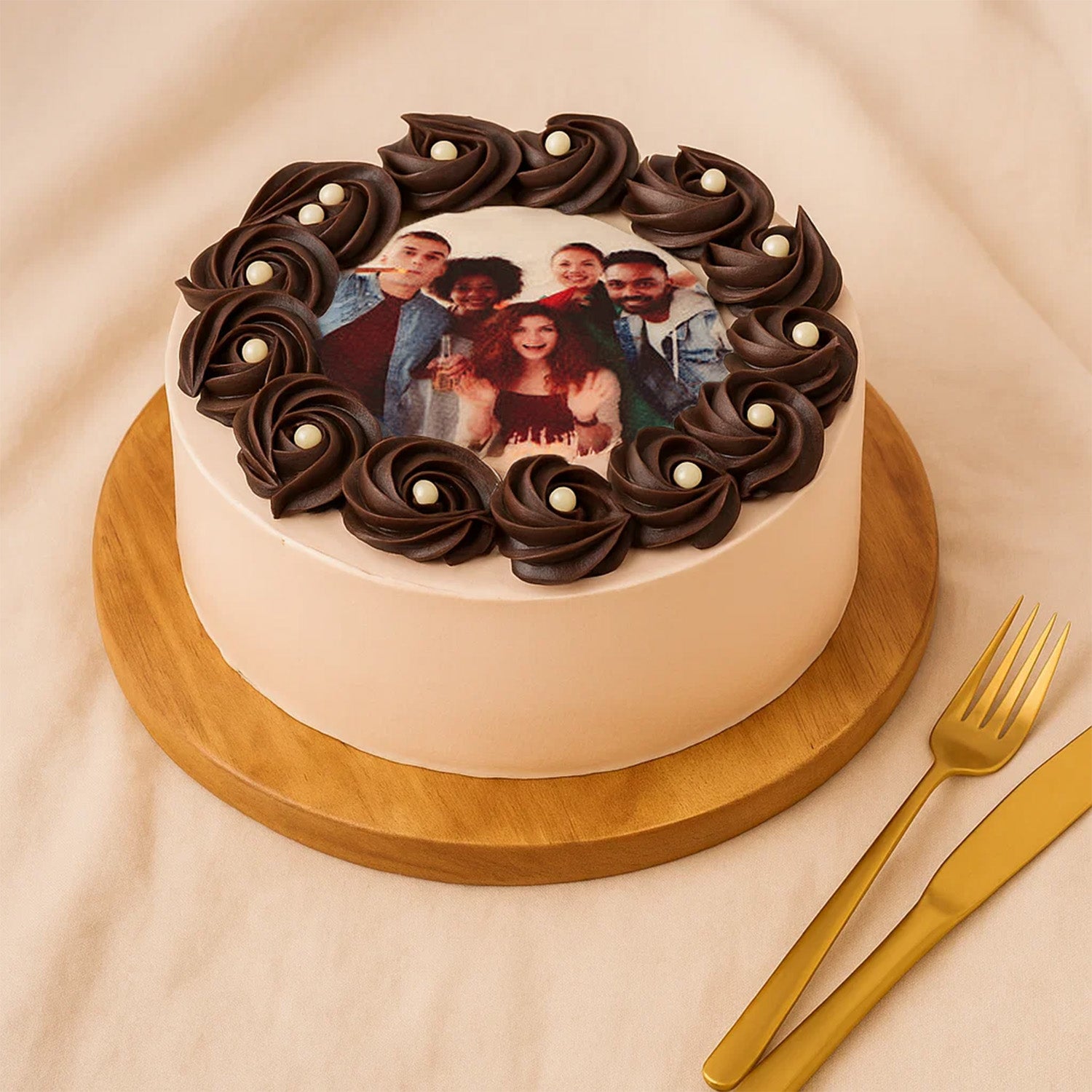 Buy Sinful Chocolate Symphony Photo Cake Online in Saudi Arabia - FNP SA