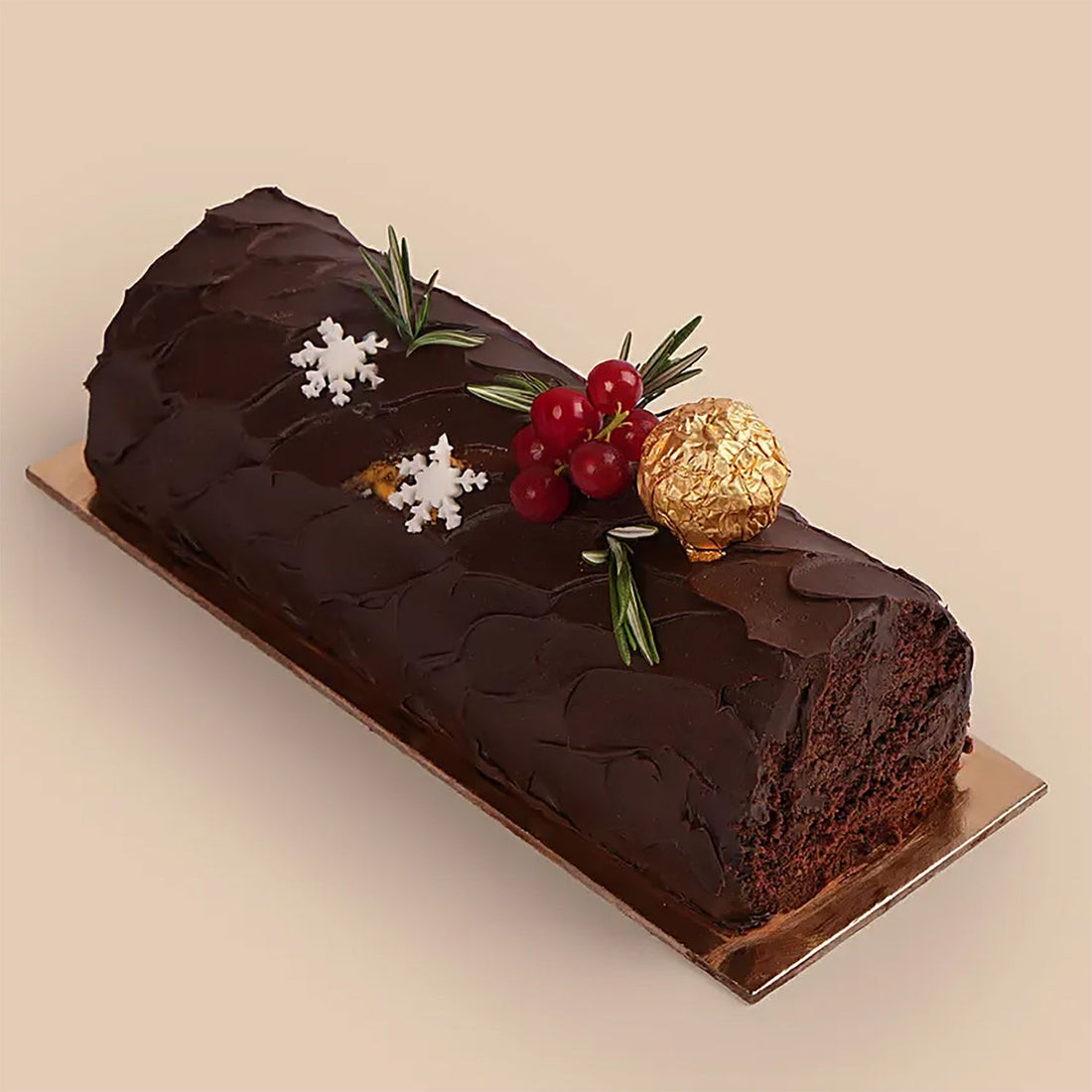 Buy Season’s Delight Chocolate Log Cake Online in Saudi Arabia - FNP SA