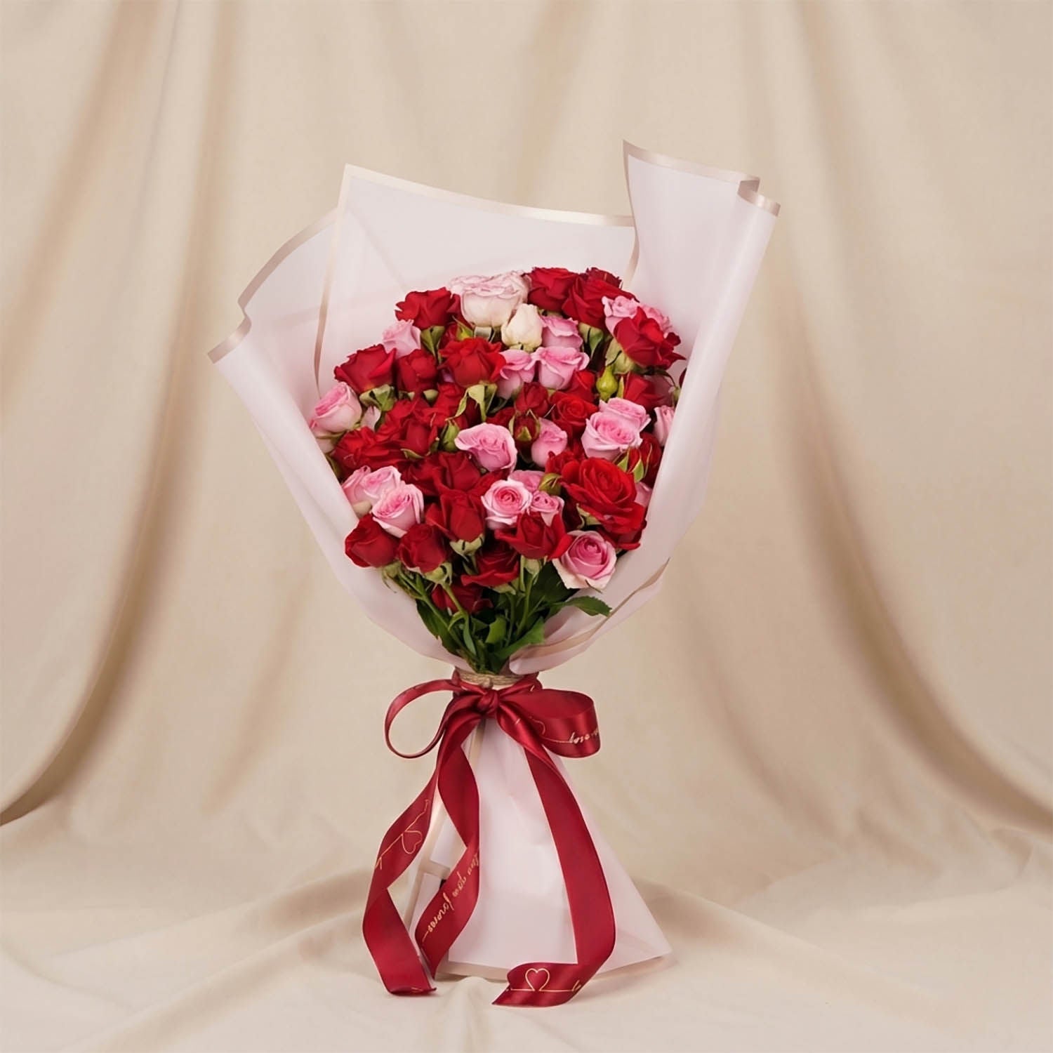 Buy Valentine Pink & Red Baby Rose n Gucci Perfume Online in Saudi ...